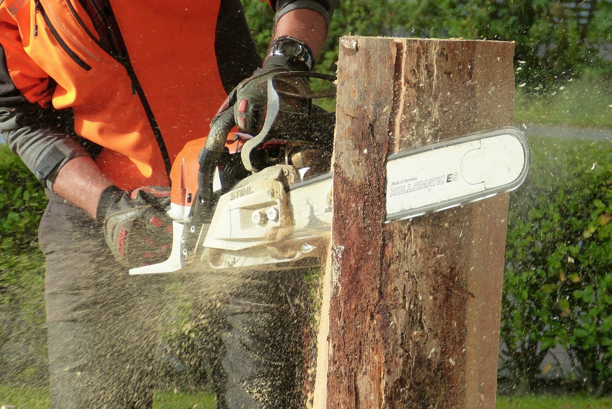 Chainsaw Kickback Reasons And Safety Tips | Complete Guide 2022 - Best ...