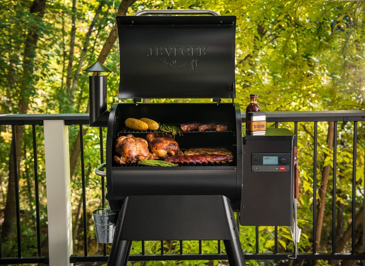 Best BBQ Smokers In 2022 | Experts Tested - Best For Consumer